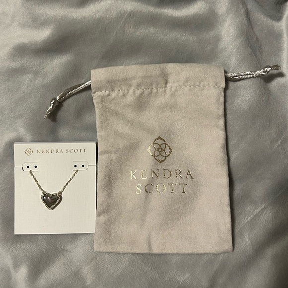 Kendra Scott | Jewelry | Kendra Scott Gold Heart Necklace Albalone ...